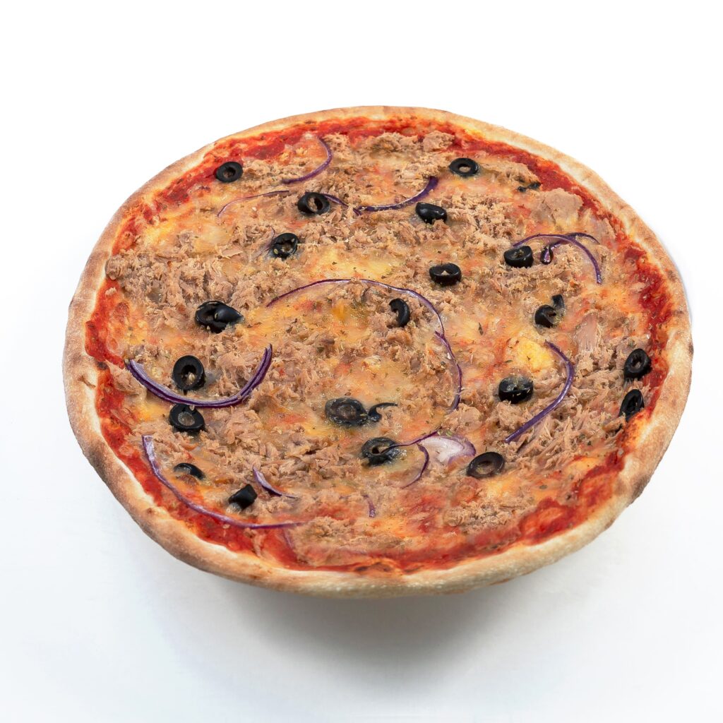 Tunfisk Pizza – Arctic Restaurant